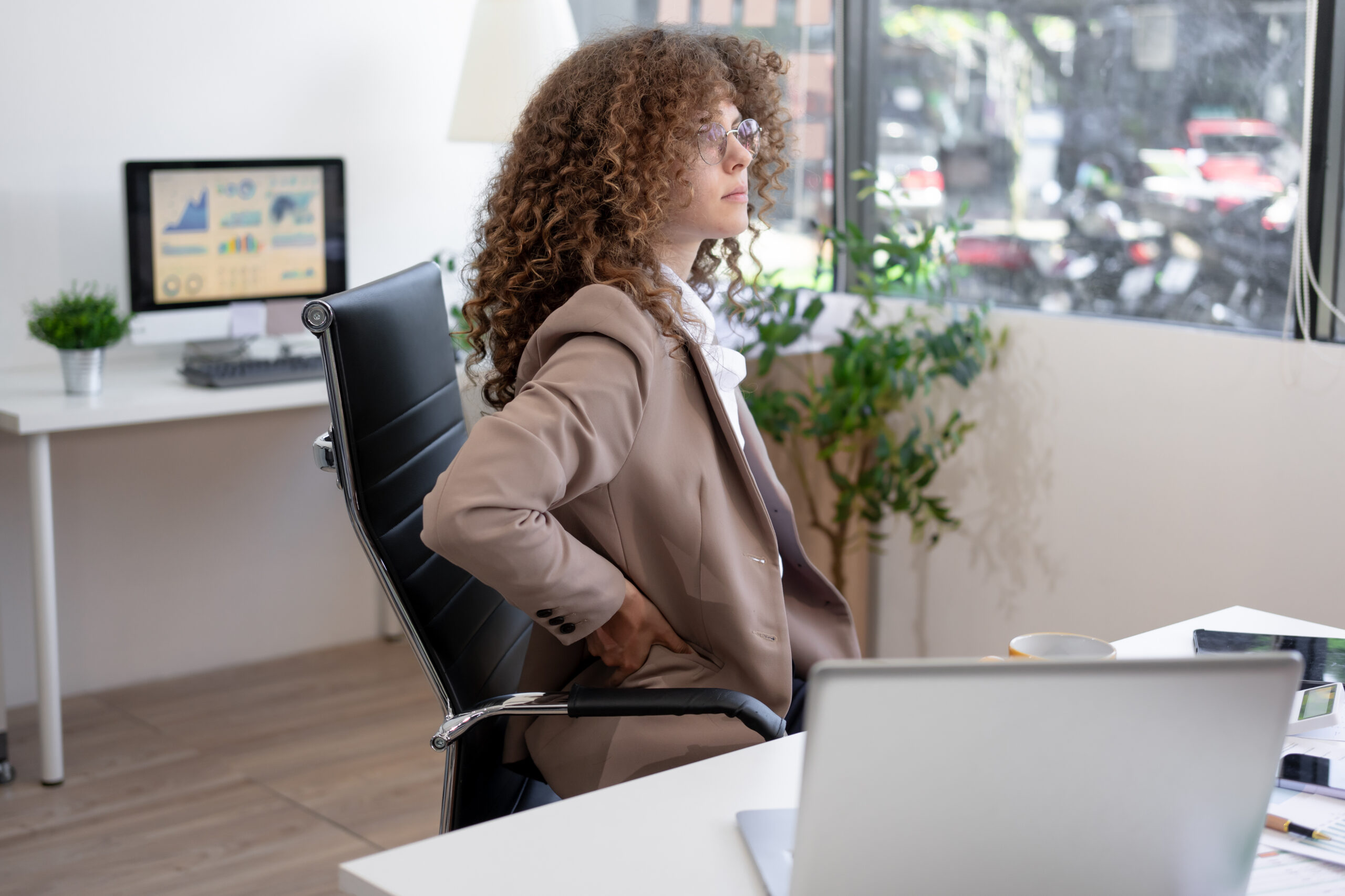 Common Back Injuries at Work - Richardson & Lyons Lawyers